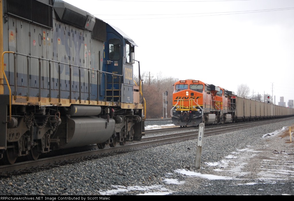 BNSF 5945 & CSX 8022